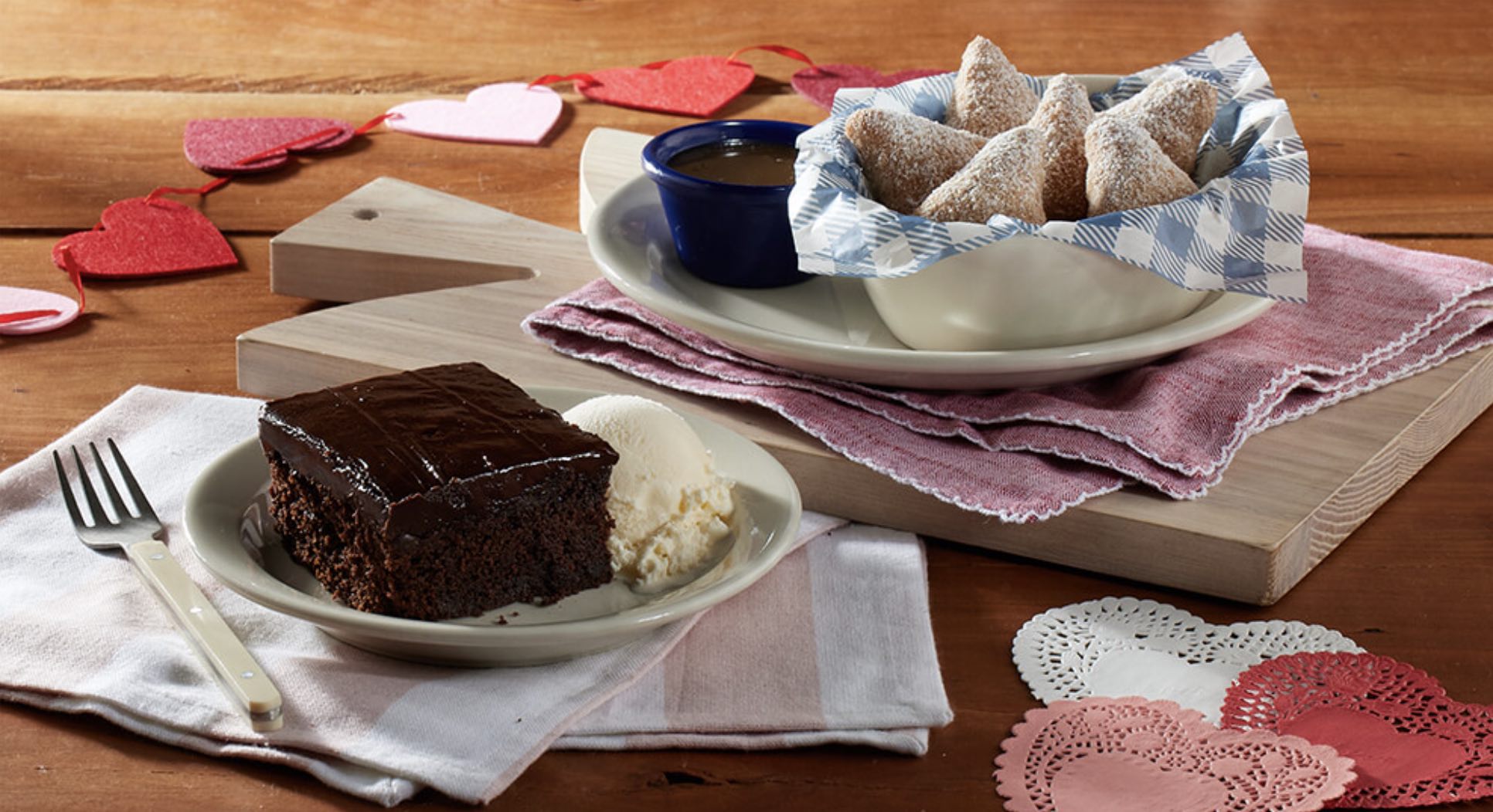 Cracker Barrel Has a Gift For You - Southern Maine on the Cheap