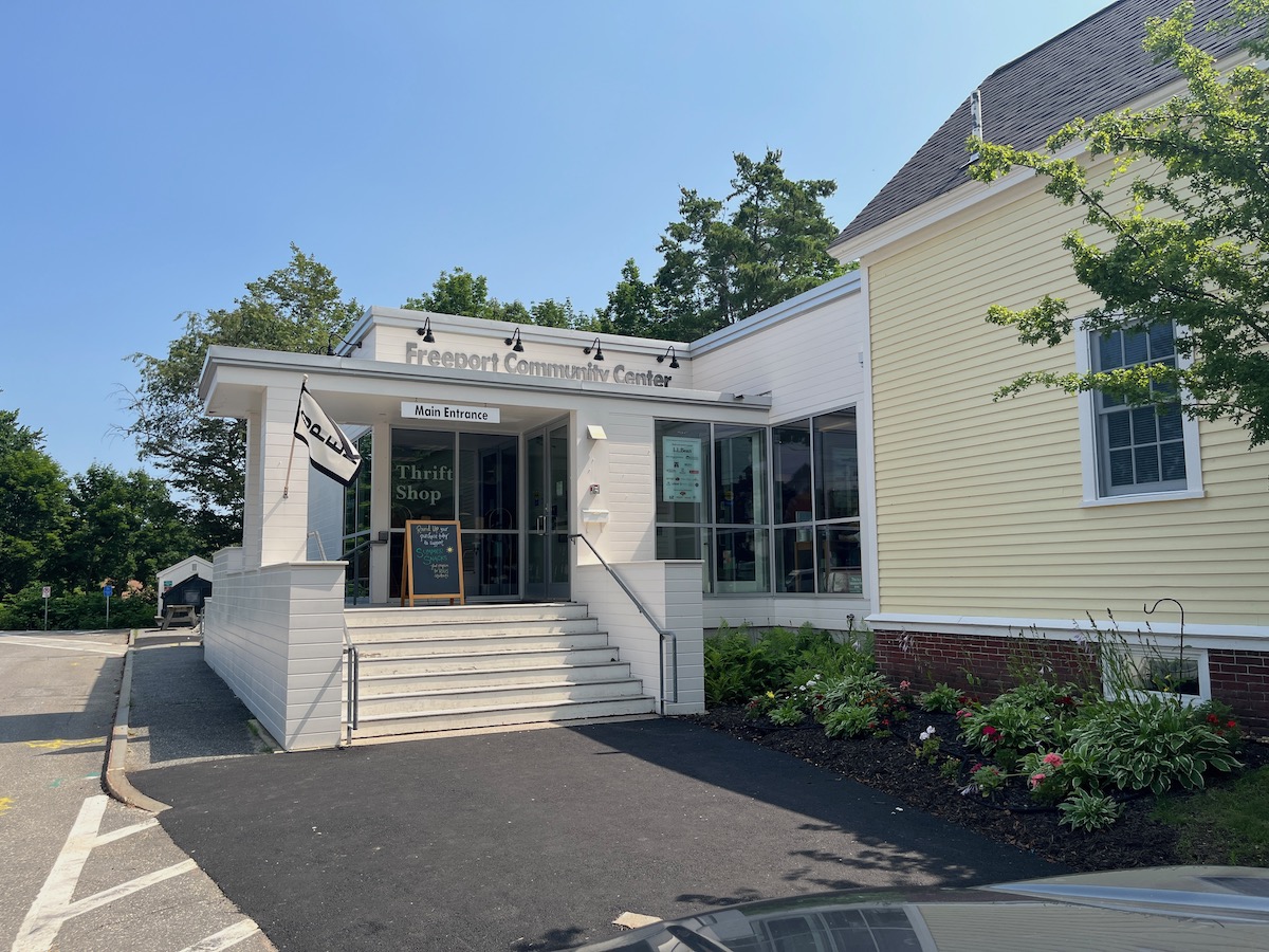 Shopping at Freeport Maine Outlets