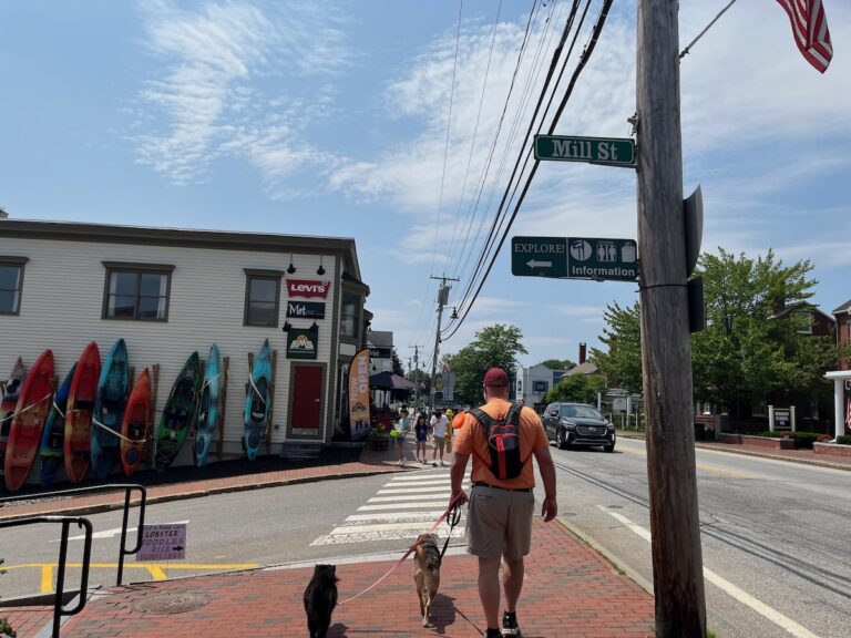 Shopping at Freeport Maine Outlets