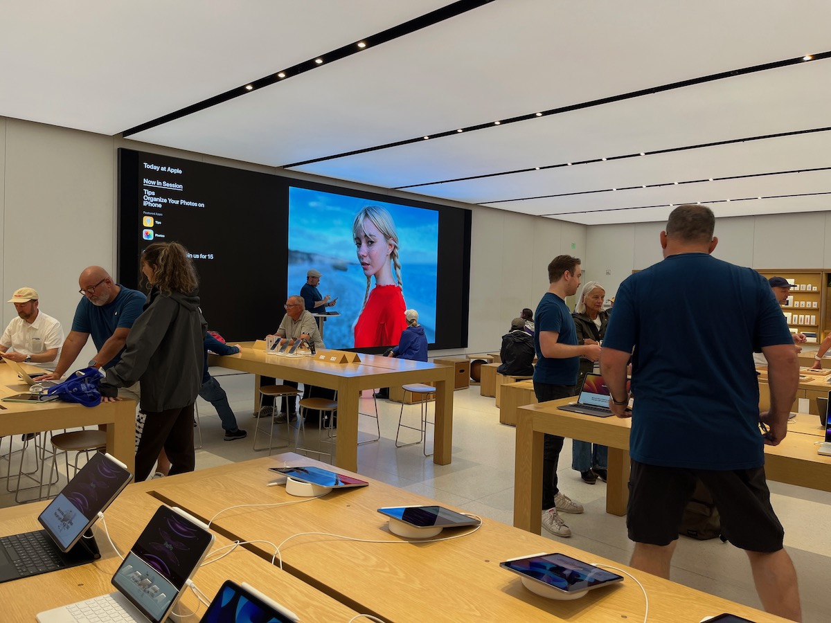 Shopping at the Maine Mall in South Portland
